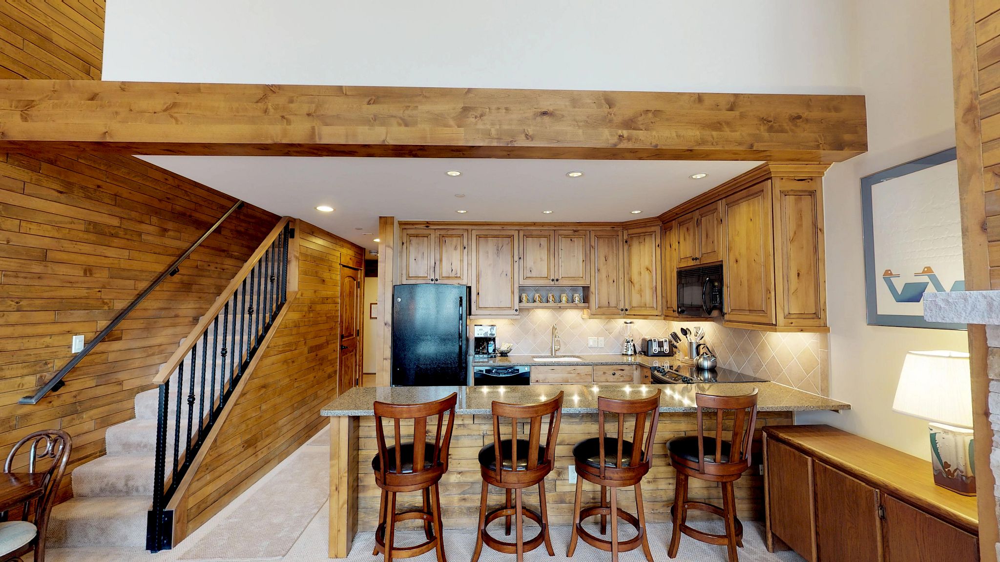 Spacious One Bedroom + Loft Rentals | Montaneros in Vail